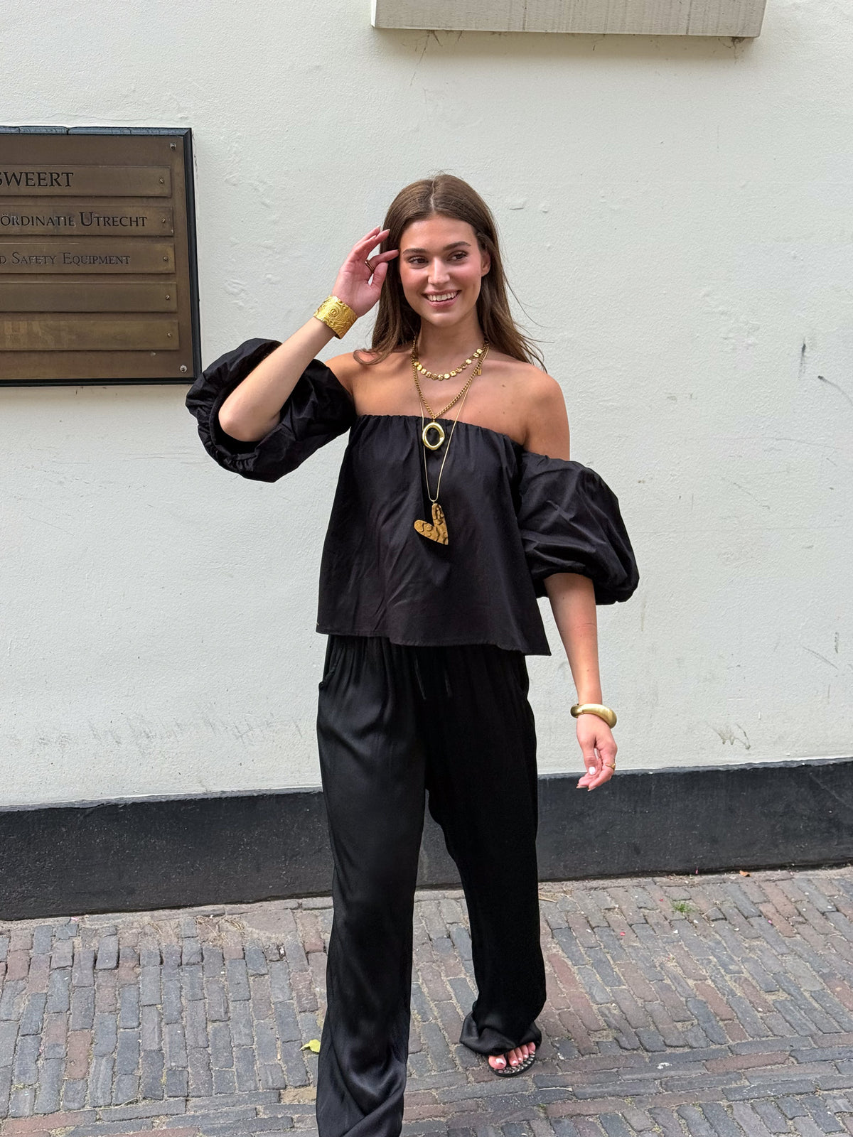 Catwalk Off Shoulder Top Zwart
